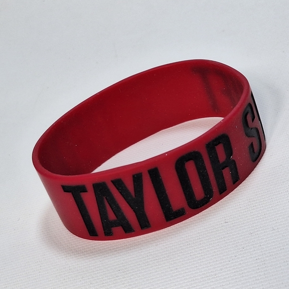 Taylor Swift | Jewelry | Taylor Swift Official Red Silicone Bracelet ...